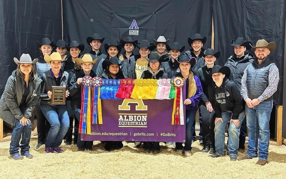 Western equestrian takes first, second over the weekend - Albion College