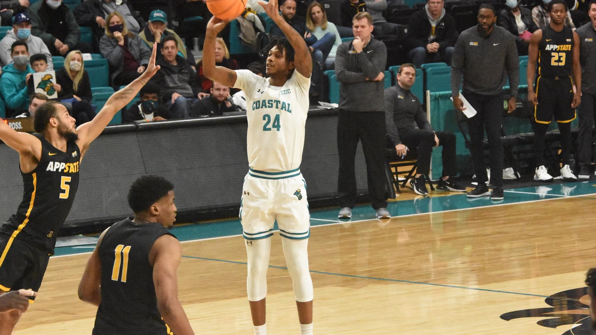 Vince Cole - Men's Basketball - Coastal Carolina University Athletics