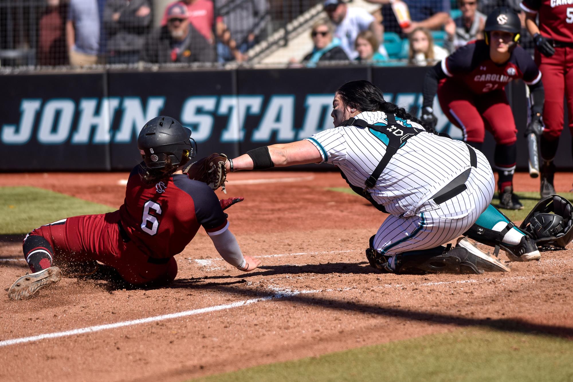 Shae Schreckengost - Softball - Coastal Carolina University Athletics