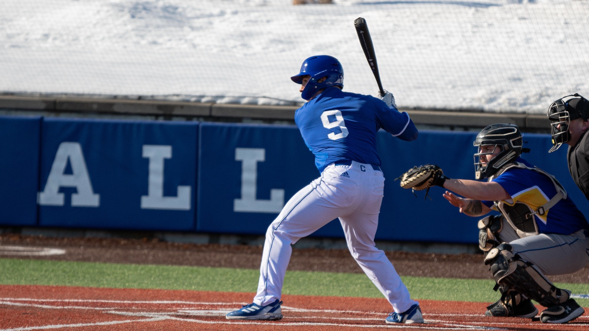 Baseball Splits Doubleheader Against RPI - Colby College