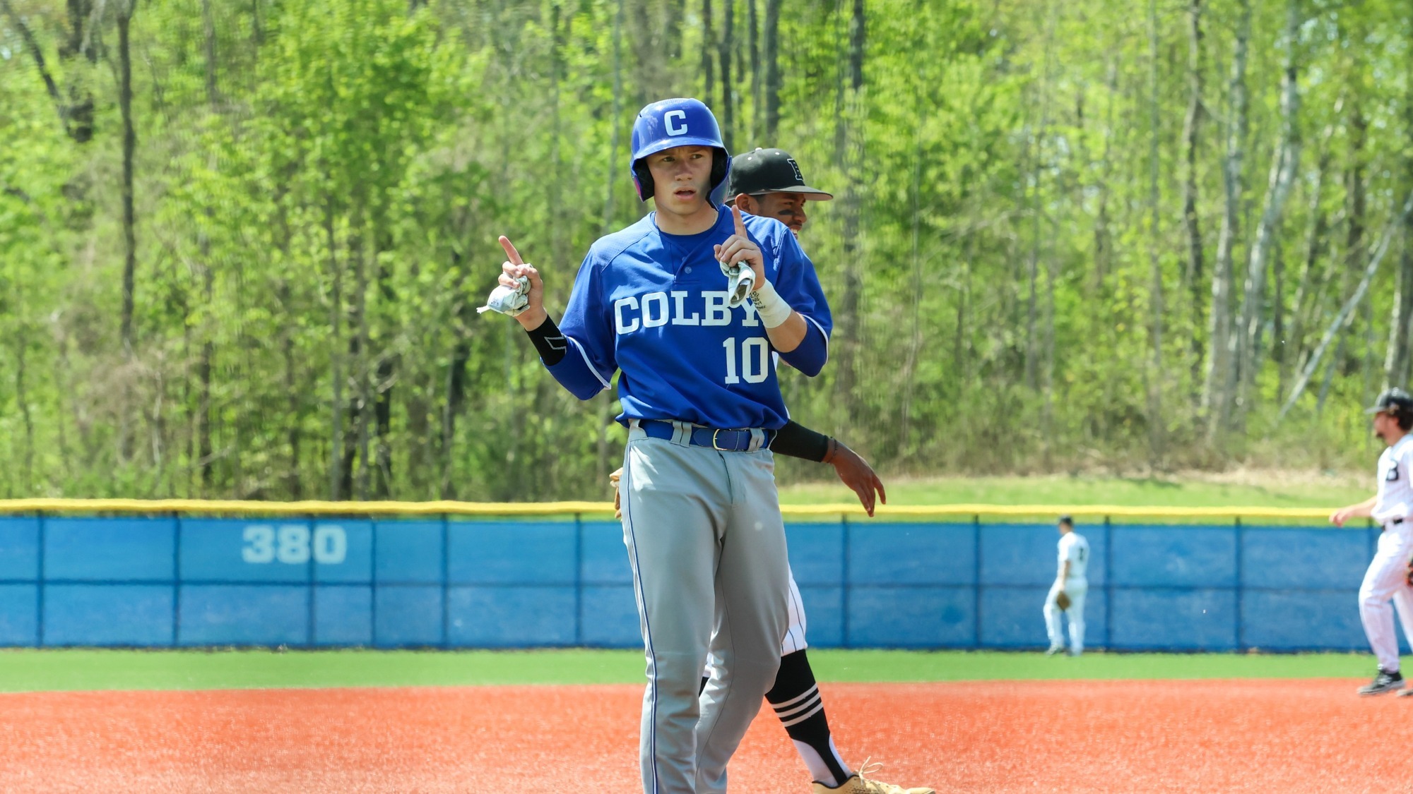 The Mules Stay Alive with Win Over Bowdoin - Colby College