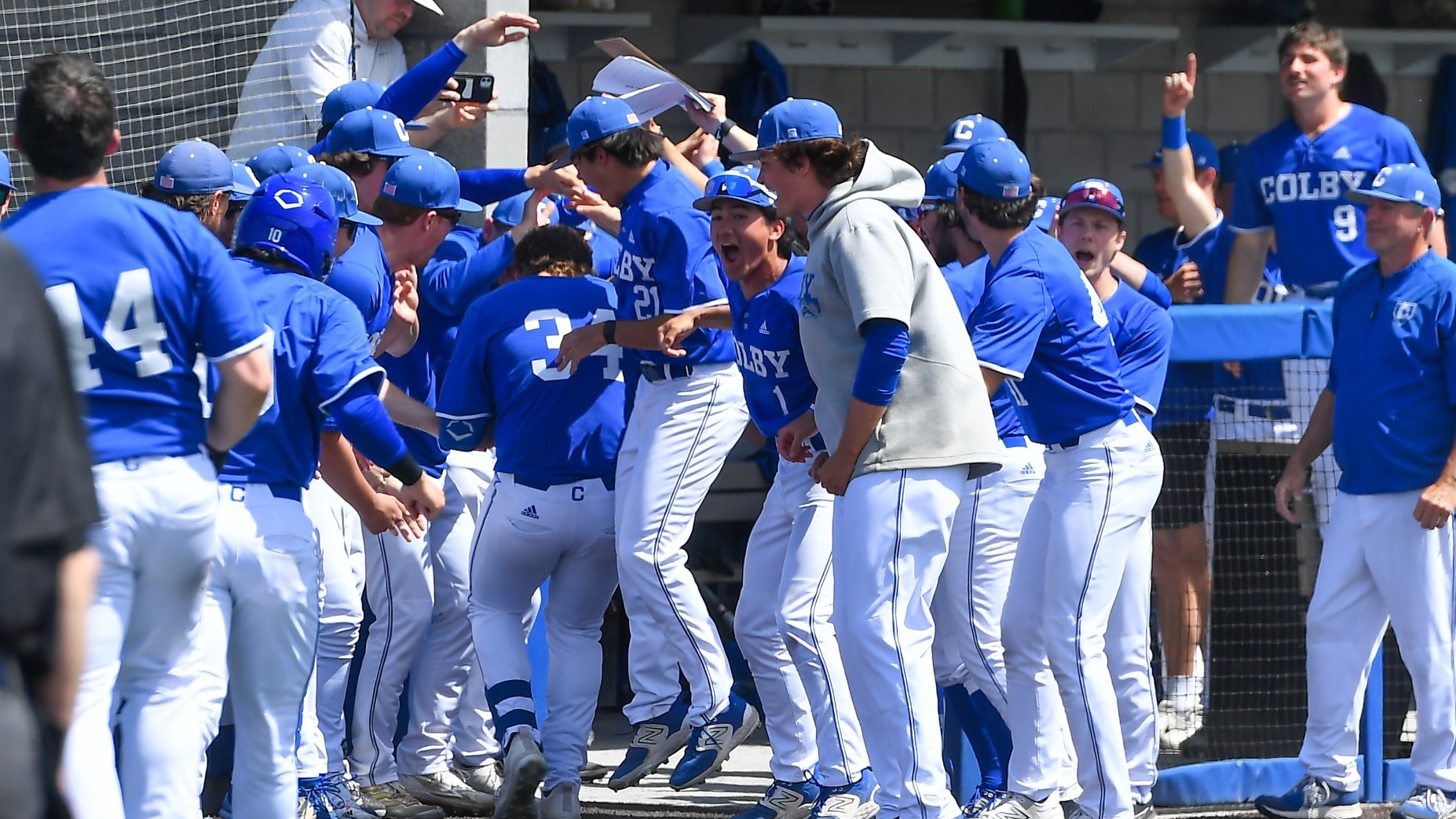 Mules take series win against Bates - Colby College