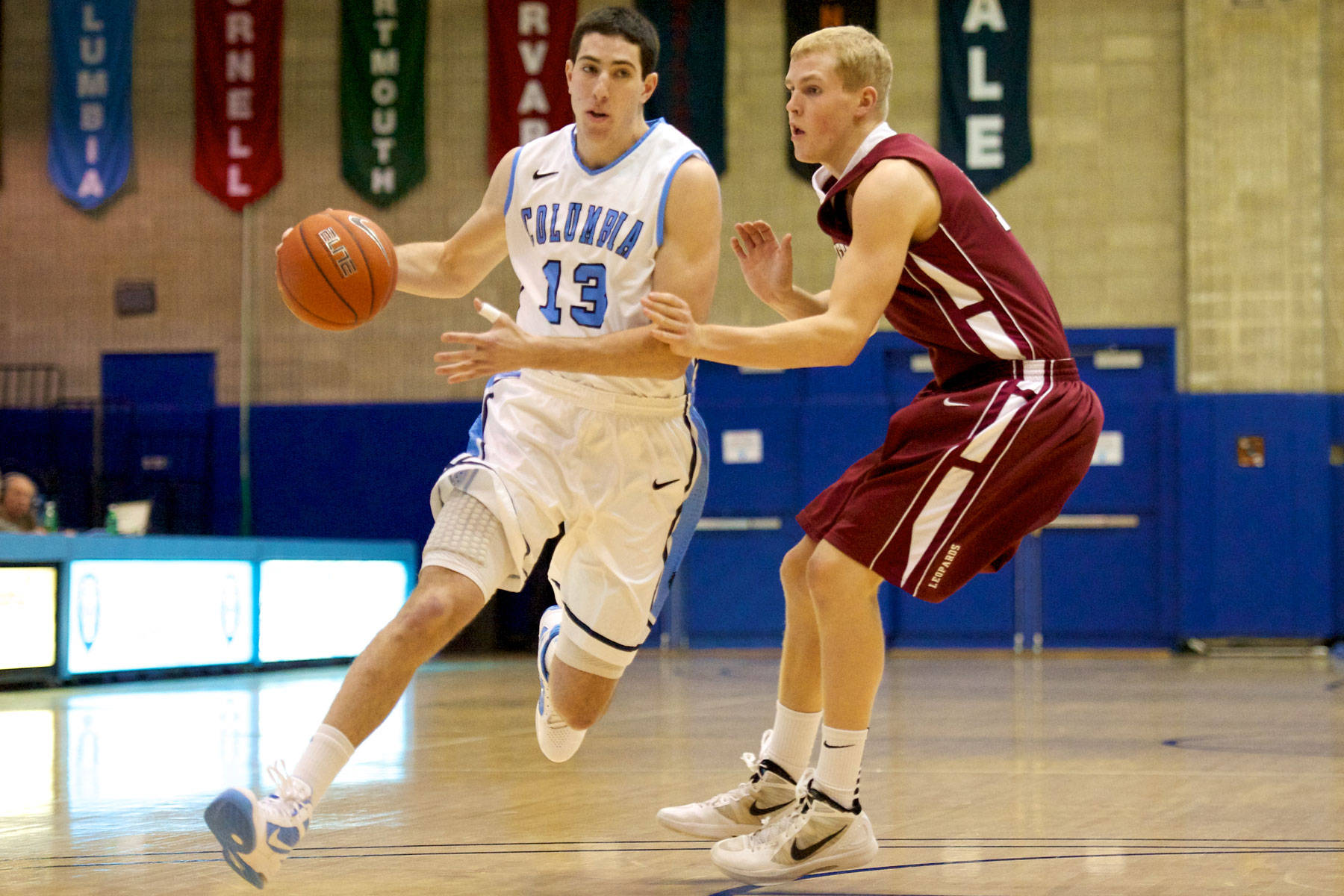 Lions Hang Tough Late, Defeat Colgate 66-59 on the Road in Men's ...