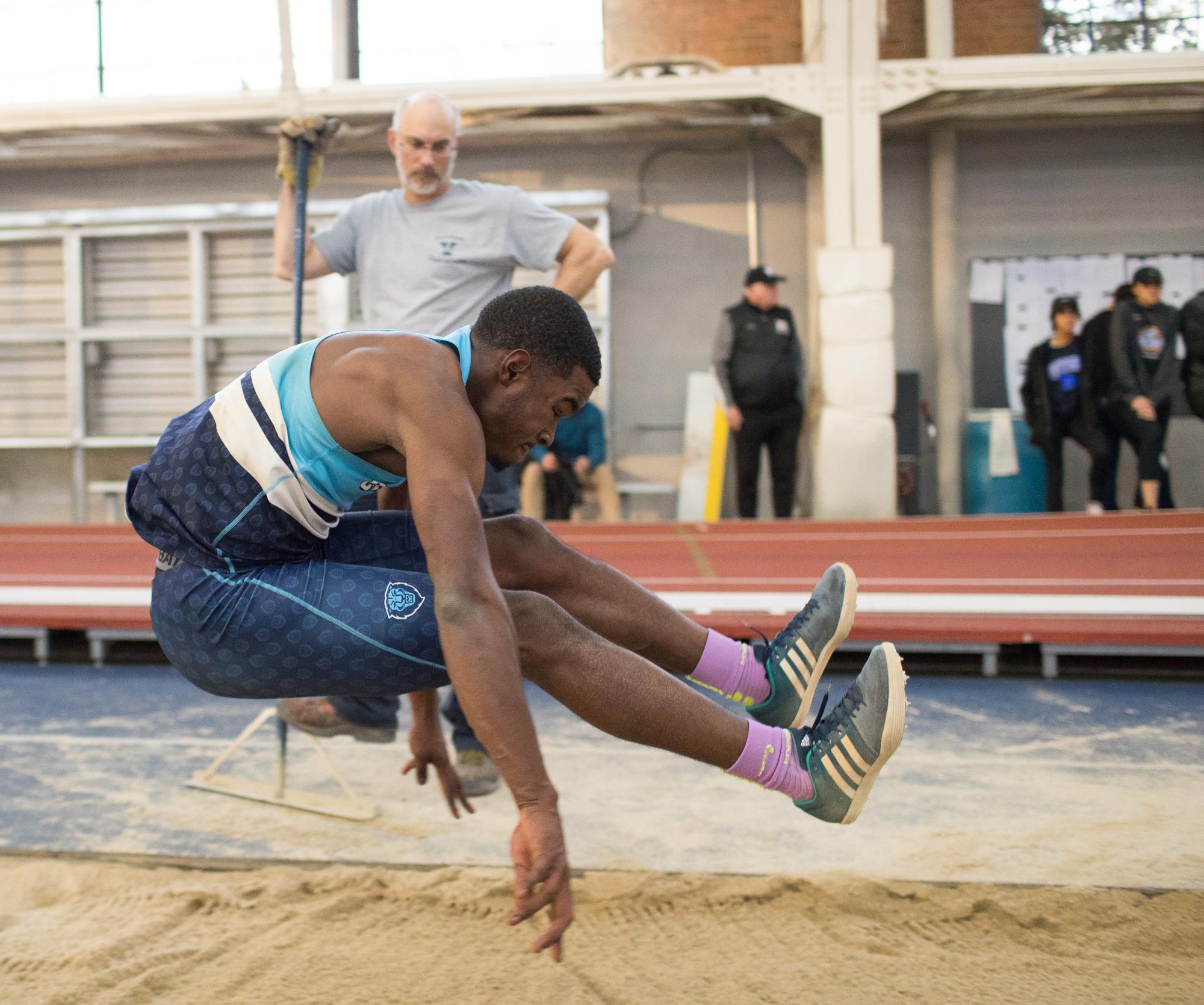Alpha Barry - Track and Field - Columbia University Athletics