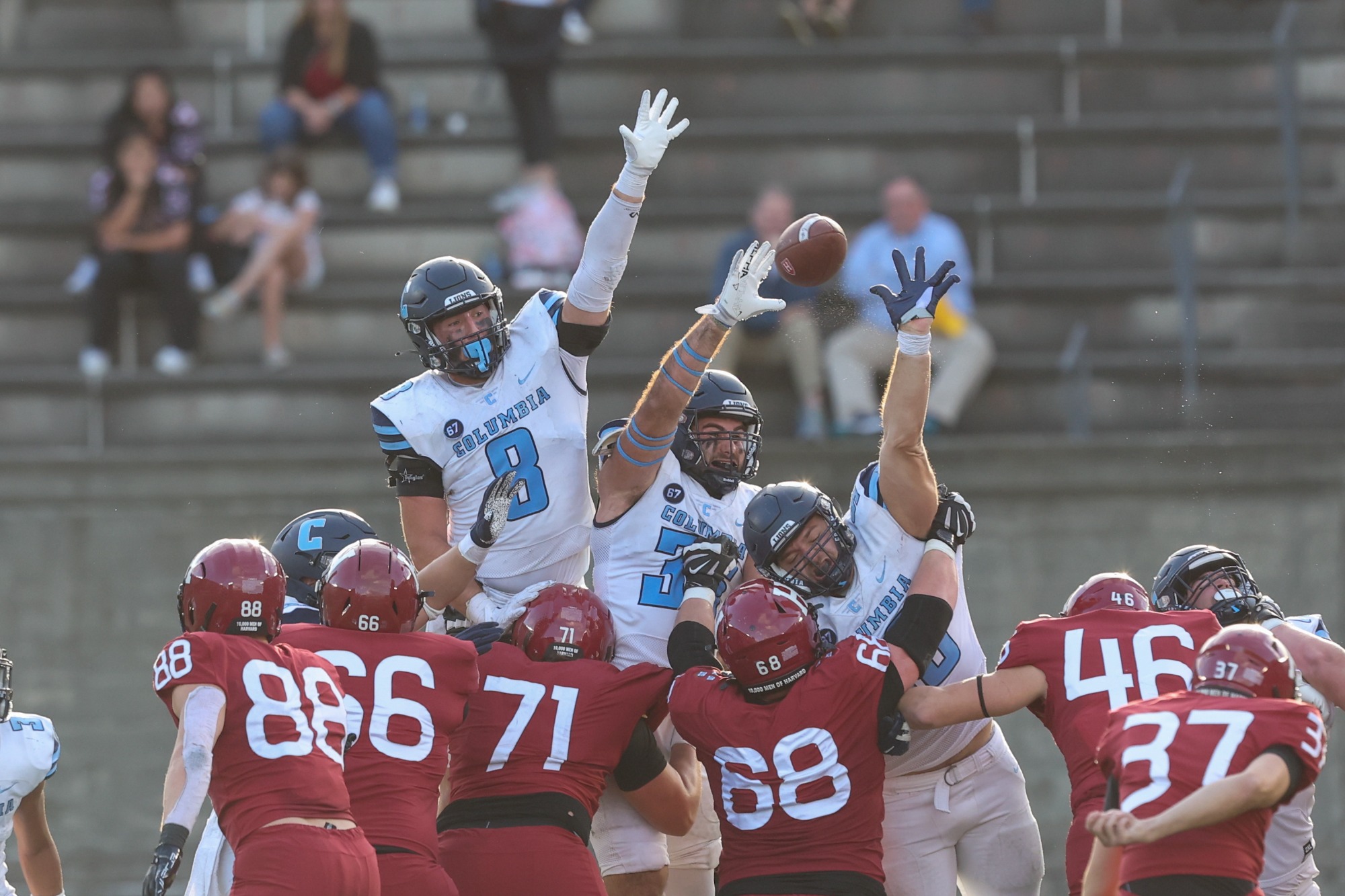 Football Battles Back to Top Harvard, 21-20 - Columbia University Athletics