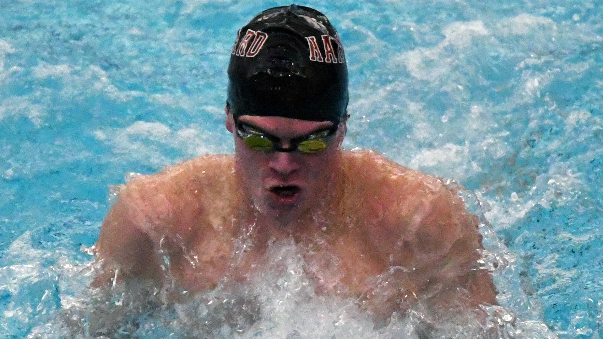 Men's Swimming and Diving Kicks Off Minnesota Invitational With Relay Events - Harvard University
