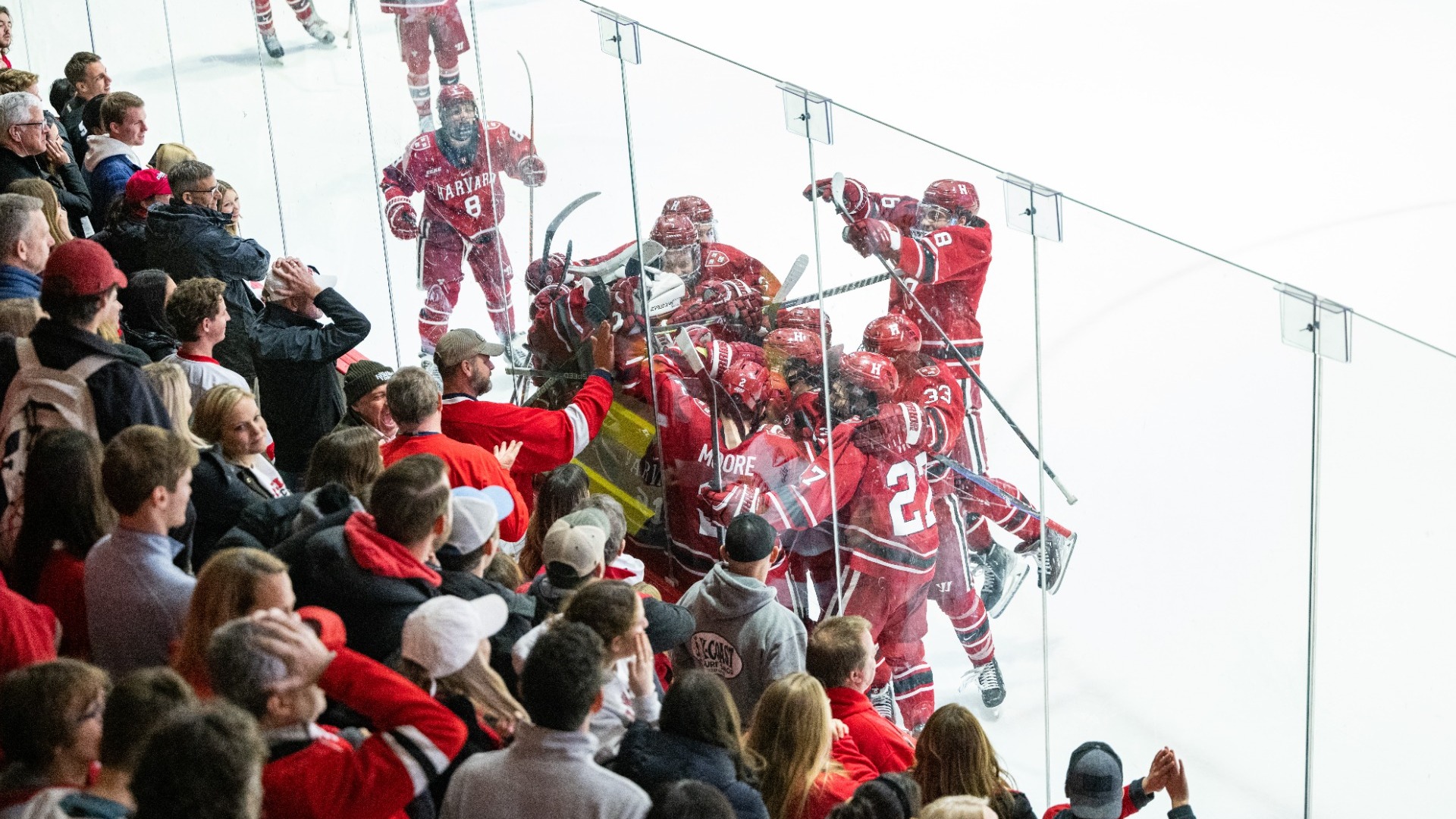 Farrell's OT Game-Winner Lifts No. 7/9 Men's Ice Hockey to 2-1 Win at ...