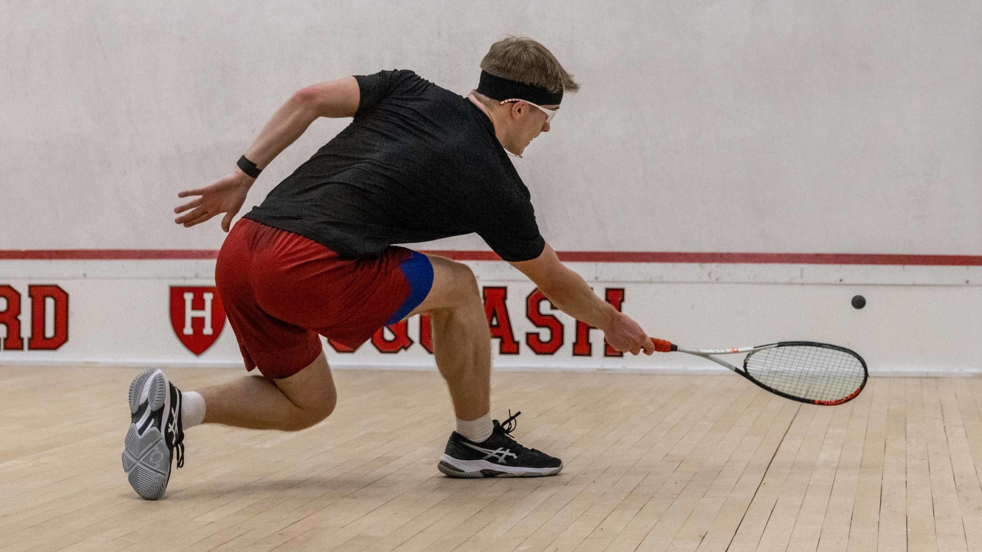 Men’s Squash Bests Trinity to Close Weekend Play - Harvard University