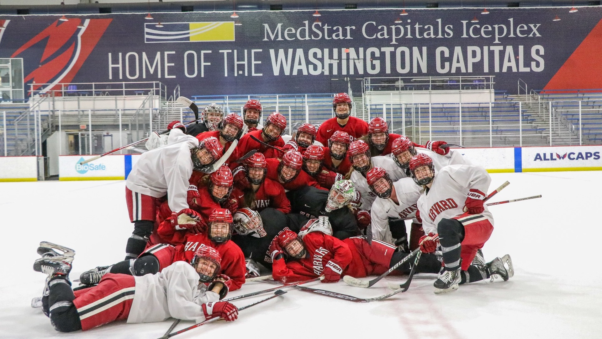 Women’s Ice Hockey to Battle No. 4 Minnesota, St. Thomas at D1 in DC ...