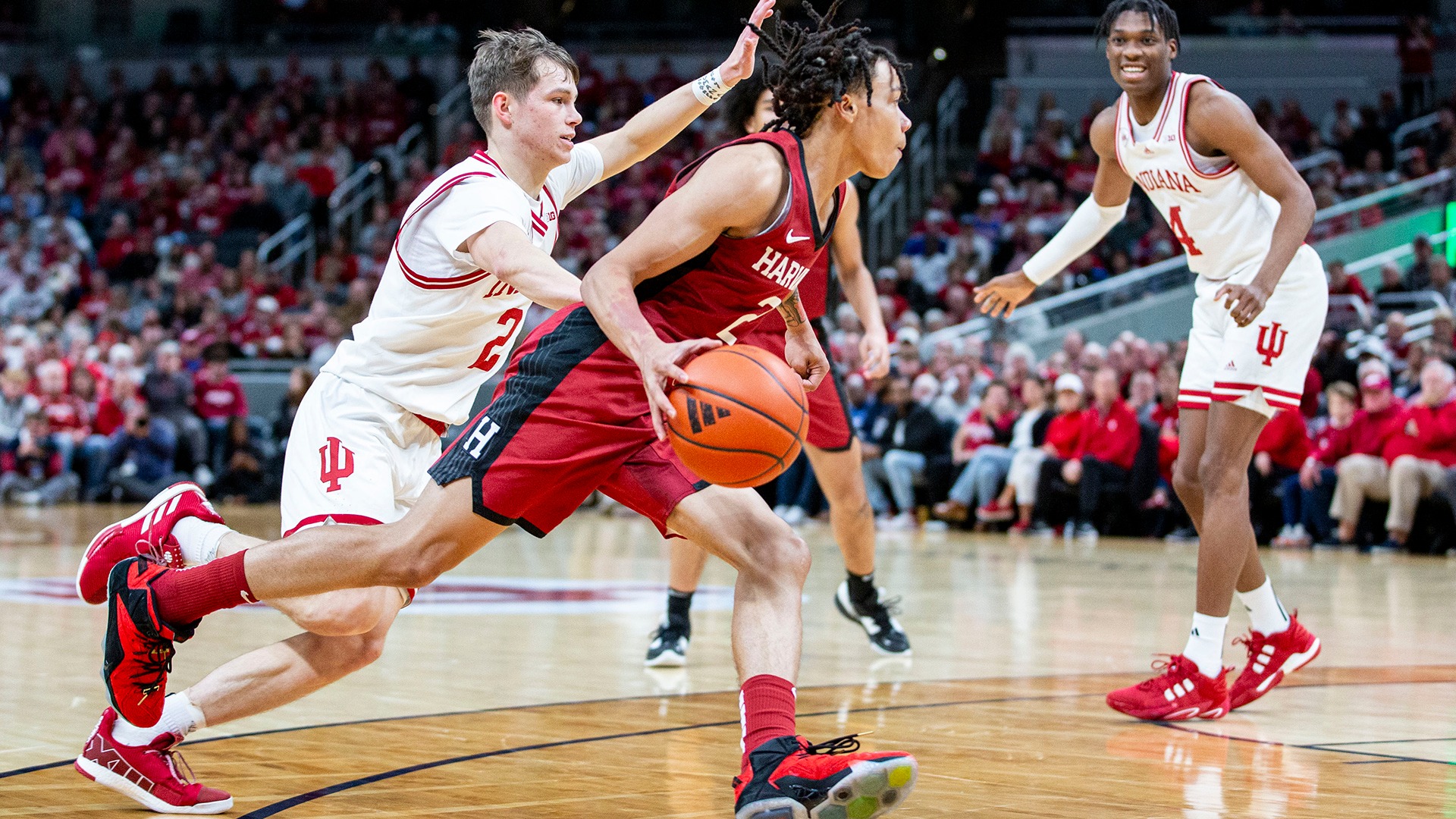 Mack Nets 27, Men’s Basketball Battles Indiana at Gainbridge Fieldhouse ...