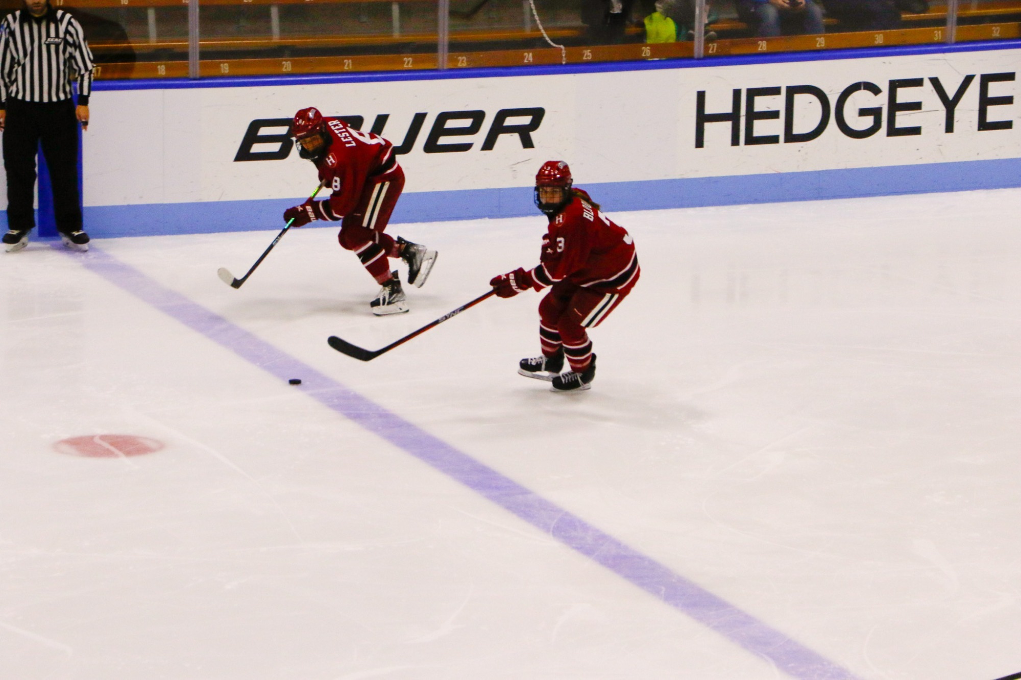 Harvard Edged by No. 2 Yale Despite Early Lead in Game One of Series ...