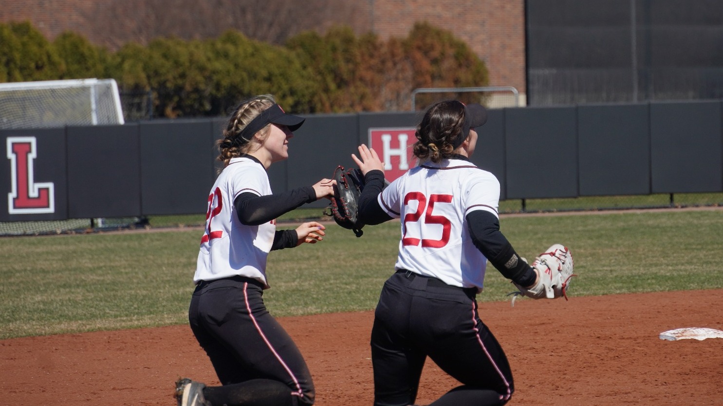 Softball Hosts Yale for Three Featured Games this Weekend - Harvard ...