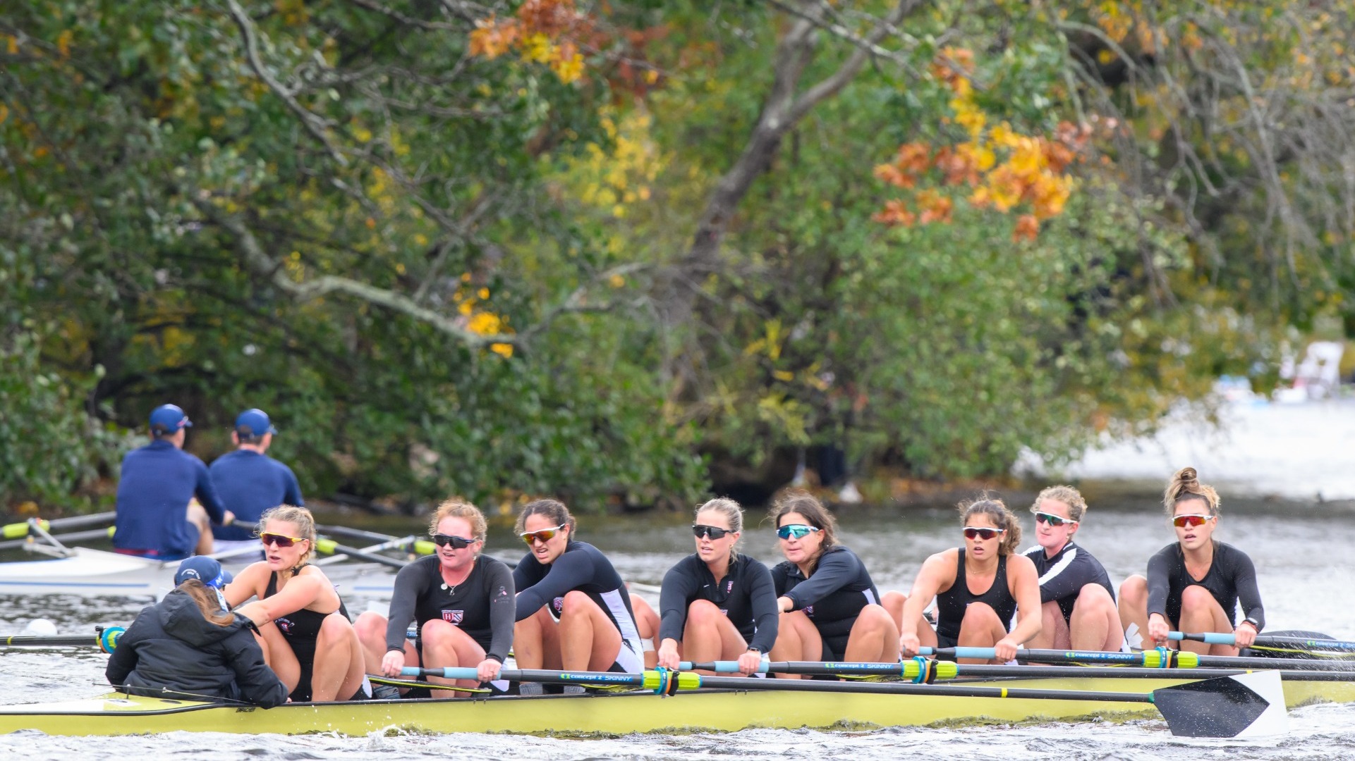 Women's Heavyweight Rowing Closes Out Ivy Invite - Harvard University