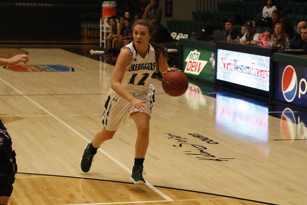 Monica Landdeck - Women's Basketball - Montana Tech Athletics