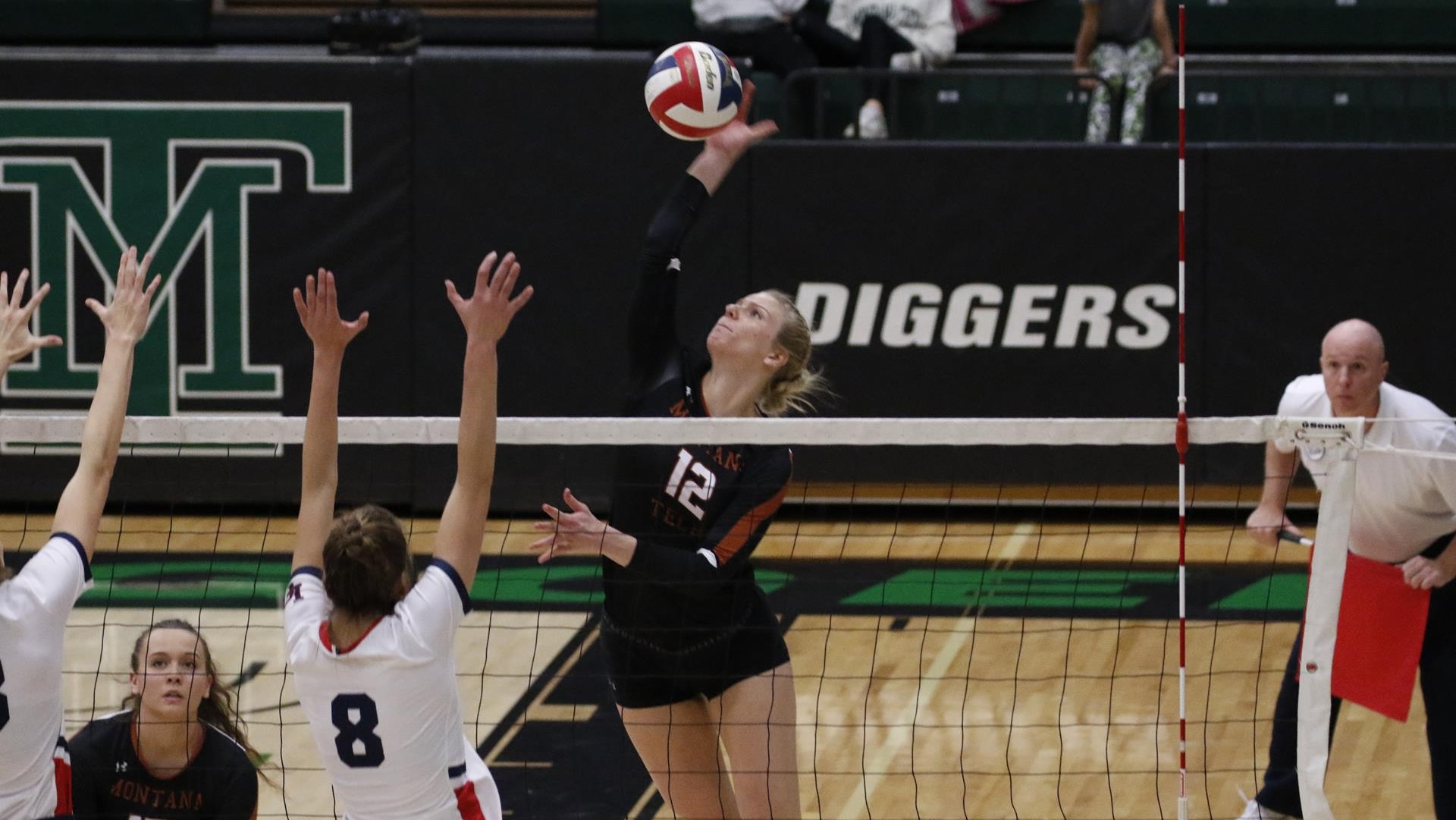 Orediggers Drop Two in Billings - Montana Tech Athletics