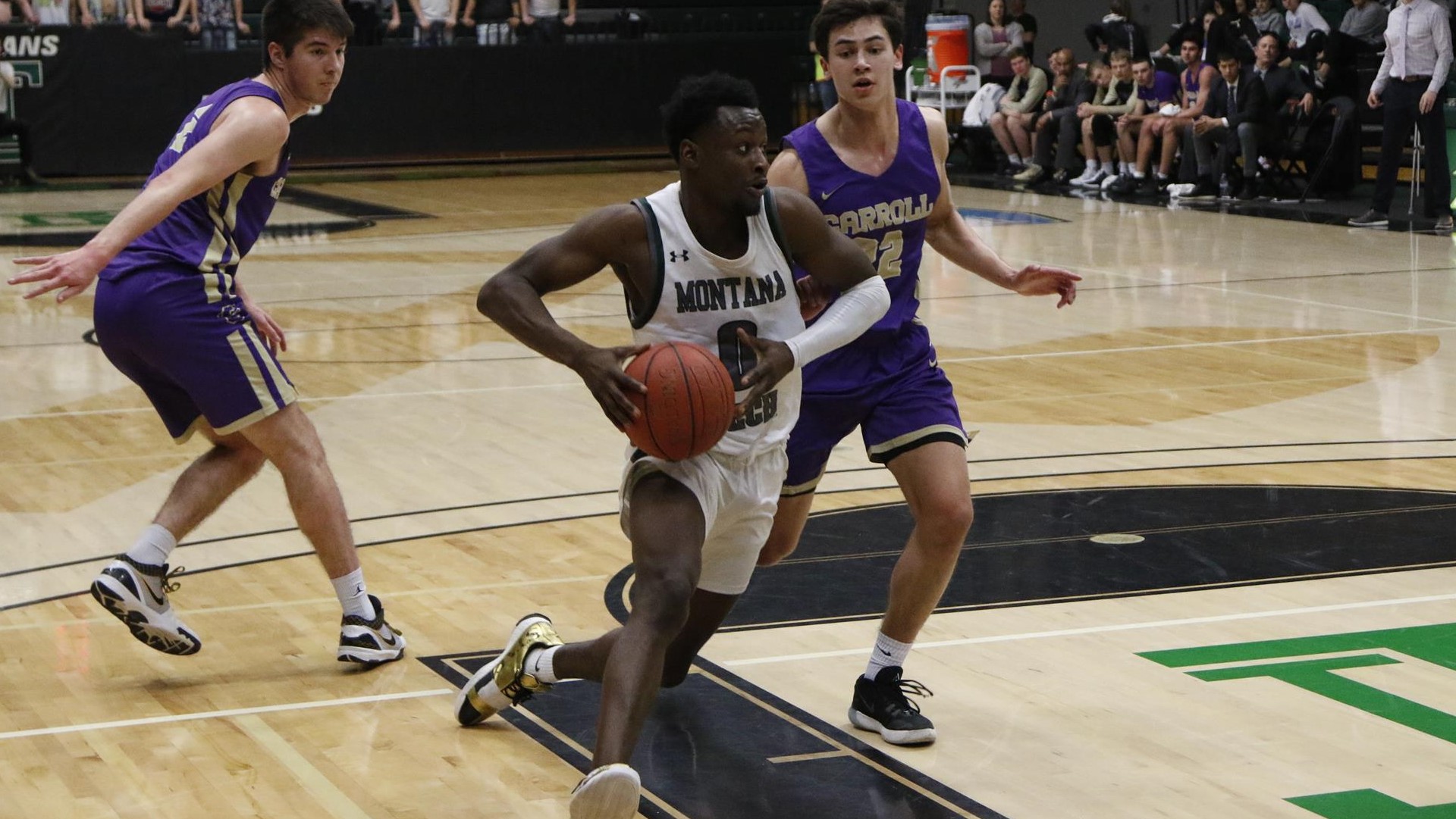 Tech Men Upset No. 17 Saints - Montana Tech Athletics