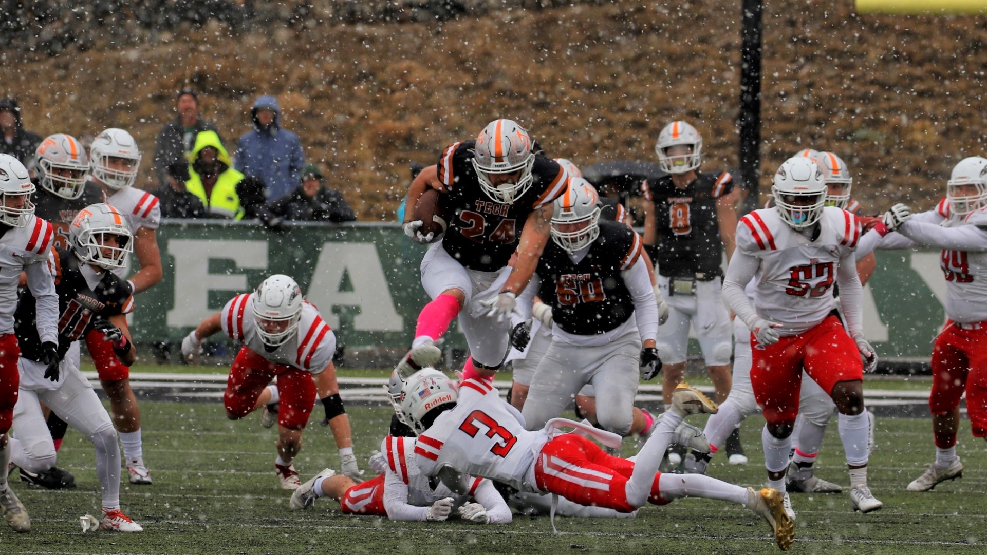 No. 24 Orediggers Beat Raiders 45-21 - Montana Tech Athletics