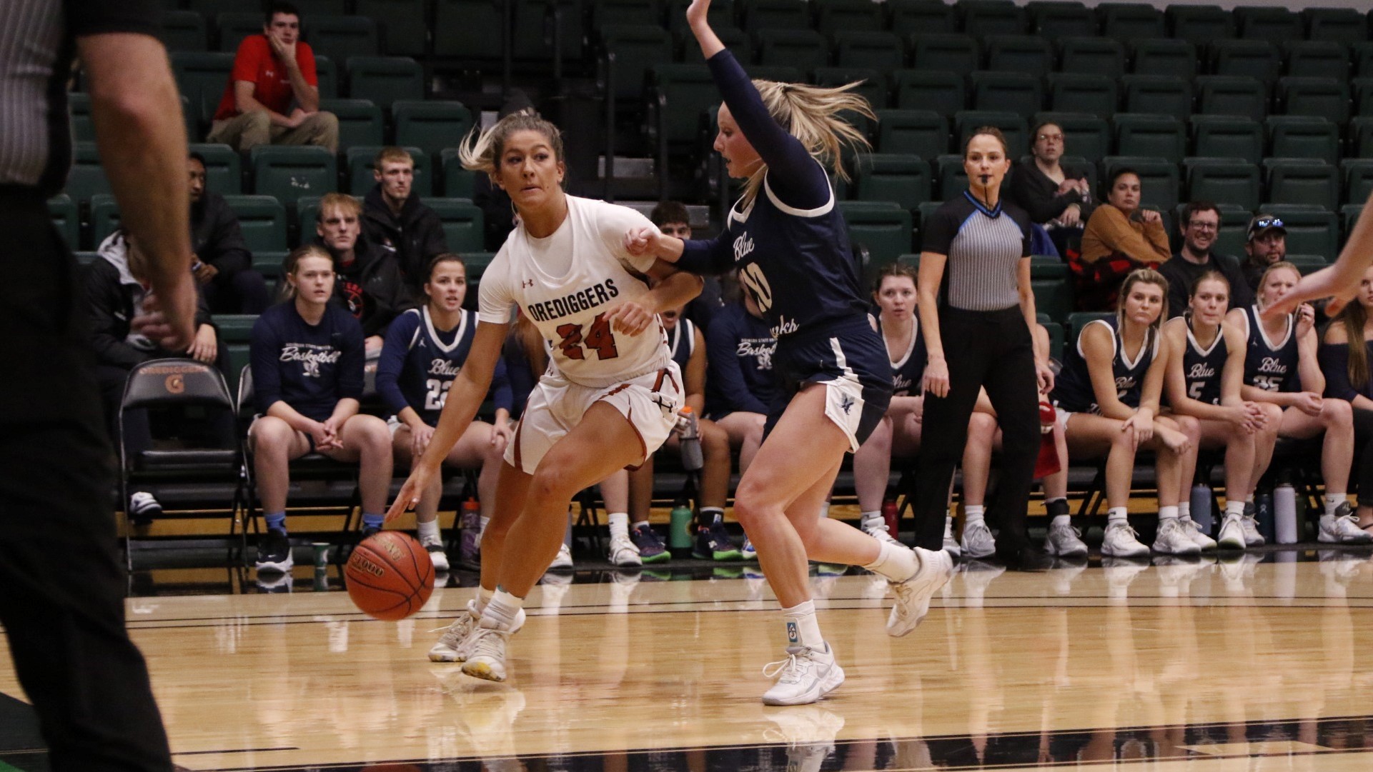 Tavia Rooney - Women's Basketball - Montana Tech Athletics