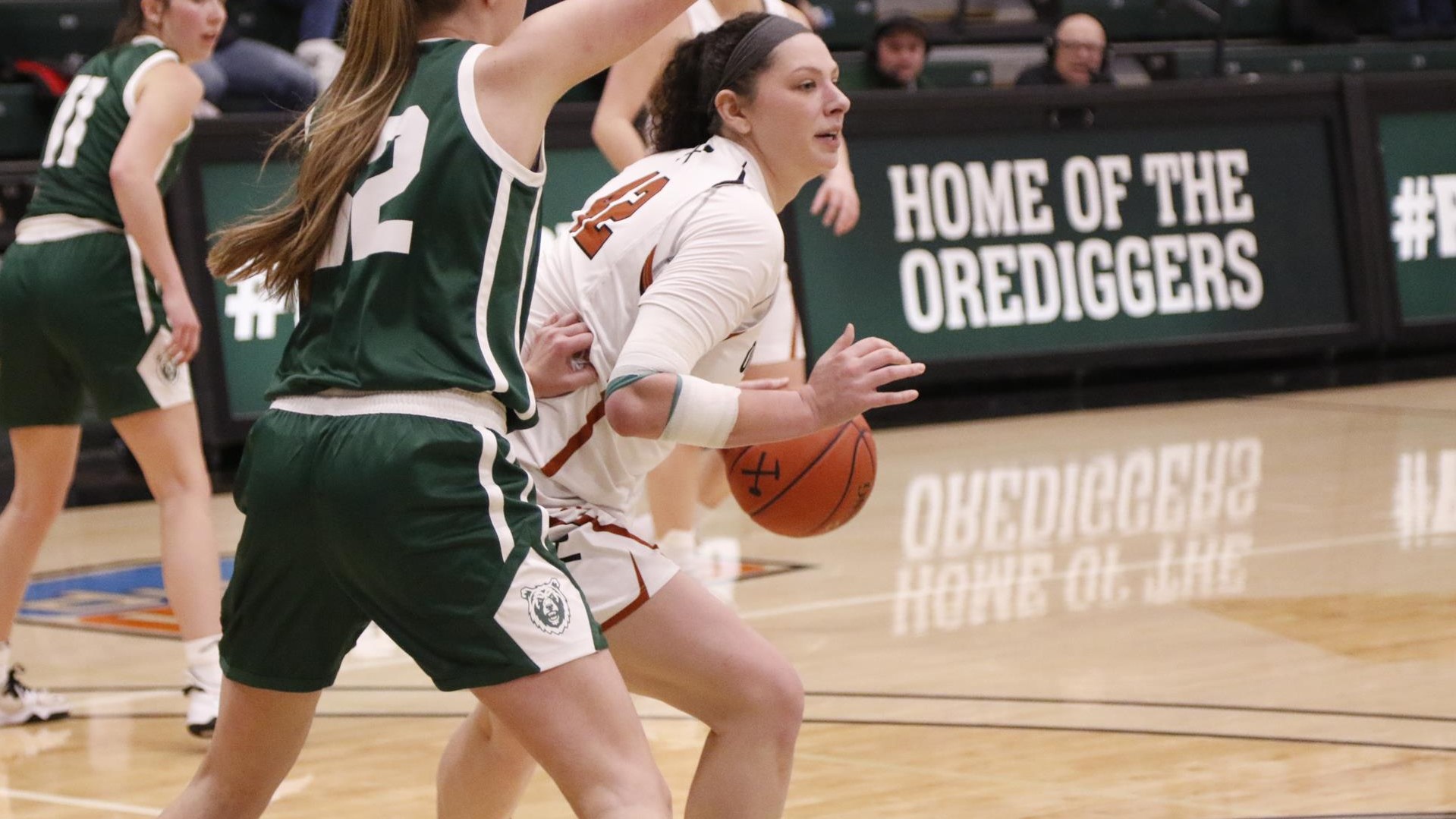 Brooke Heggie - Women's Basketball - Montana Tech Athletics