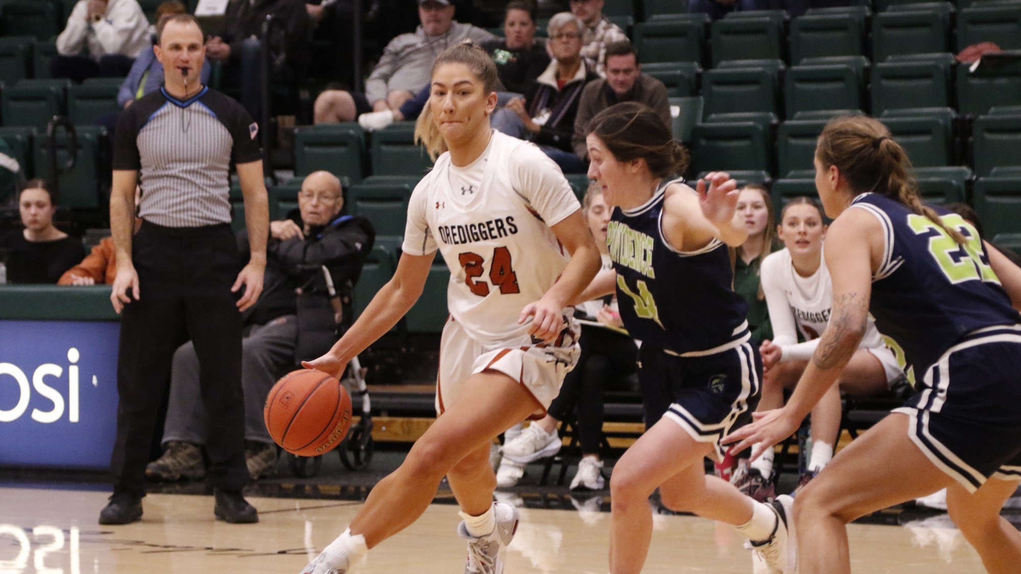 Orediggers Rally Past Argos in 69-61 - Montana Tech Athletics