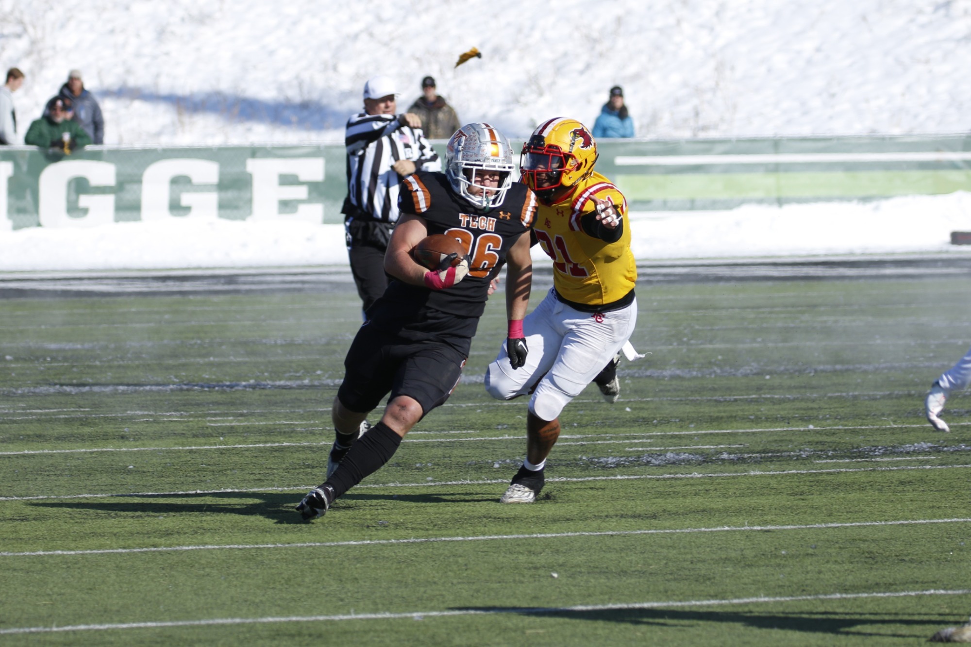 Orediggers Hold Off Firestorm 40-31 - Montana Tech Athletics