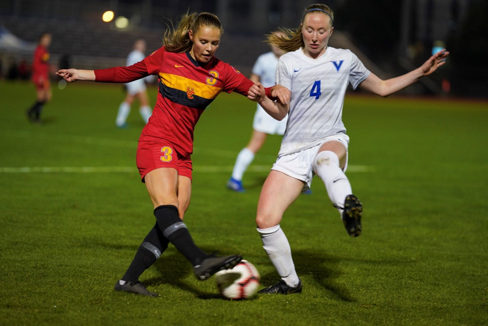 Barlow's strike sends Dinos to semis - University of Calgary Athletics