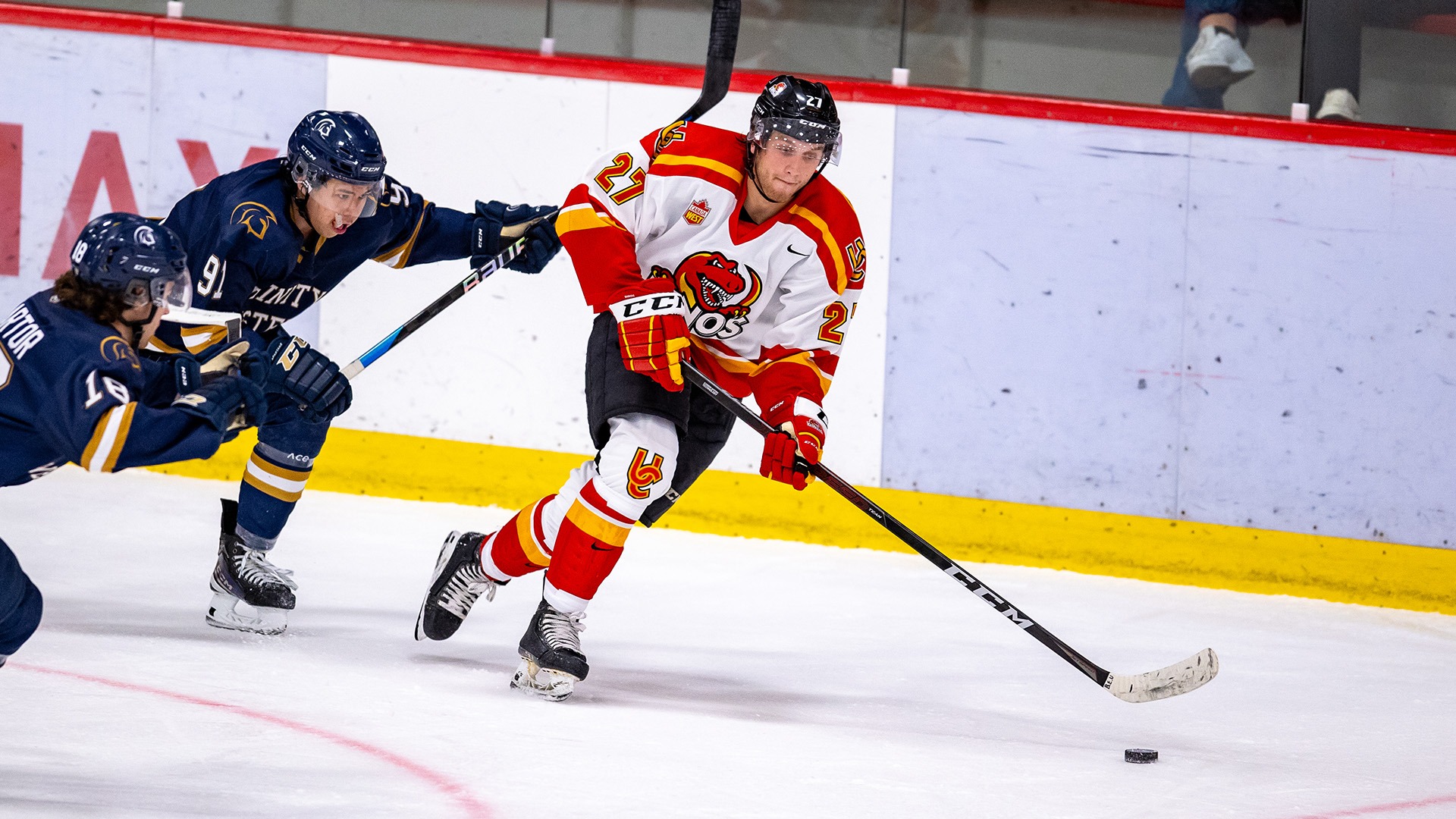 Tyson Upper - 2023-24 - Men's Hockey - University of Calgary Athletics