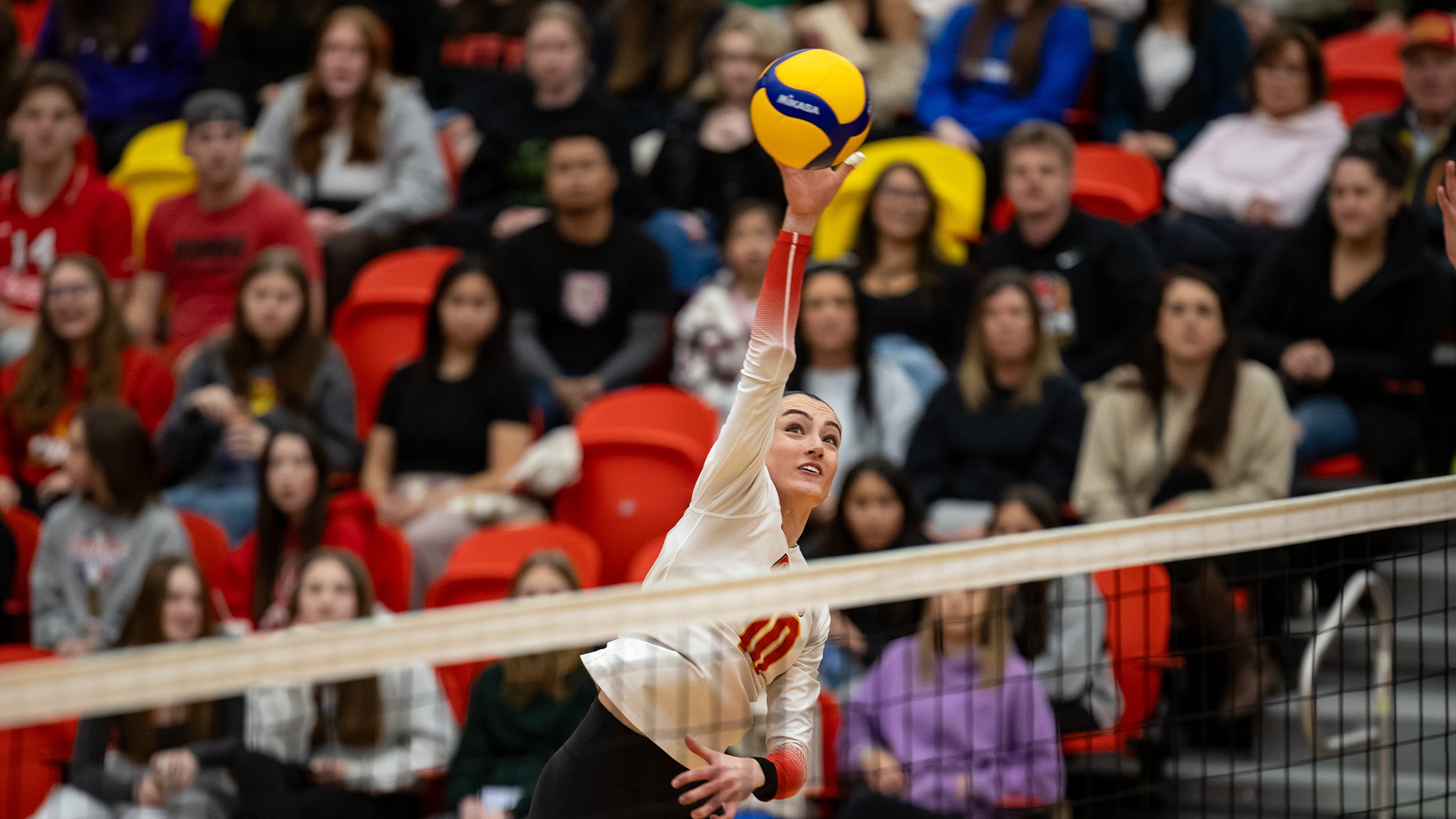 Comeback effort sends Dinos to big opening win - University of Calgary ...