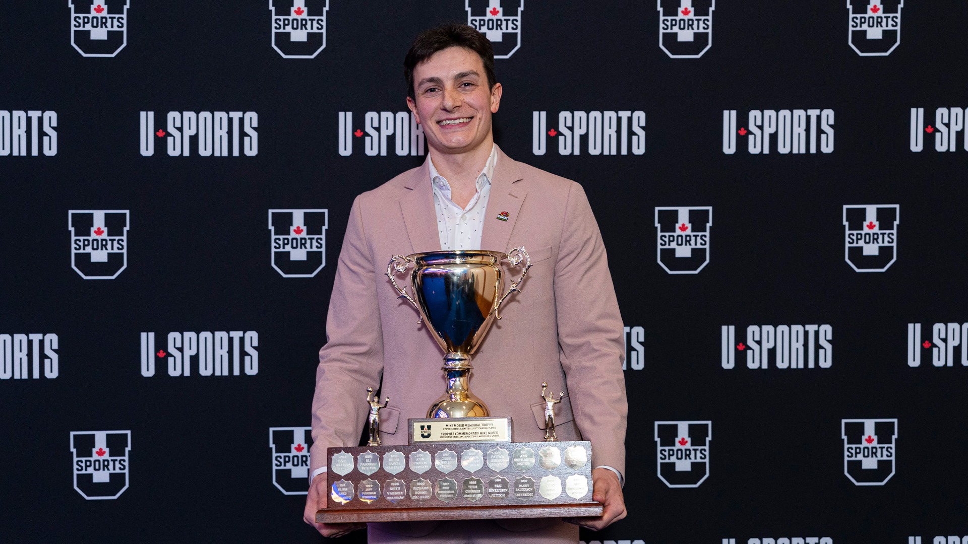 Queen's first up for Dinos at Final 8 - University of Calgary Athletics