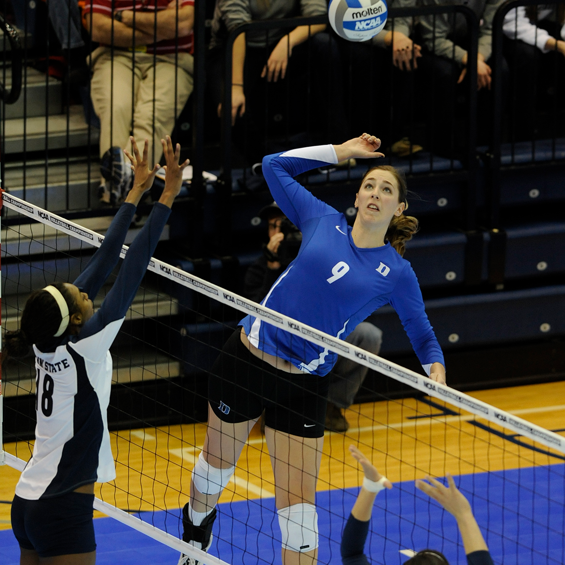 Amanda Robertson - 2011 - Volleyball - Duke University