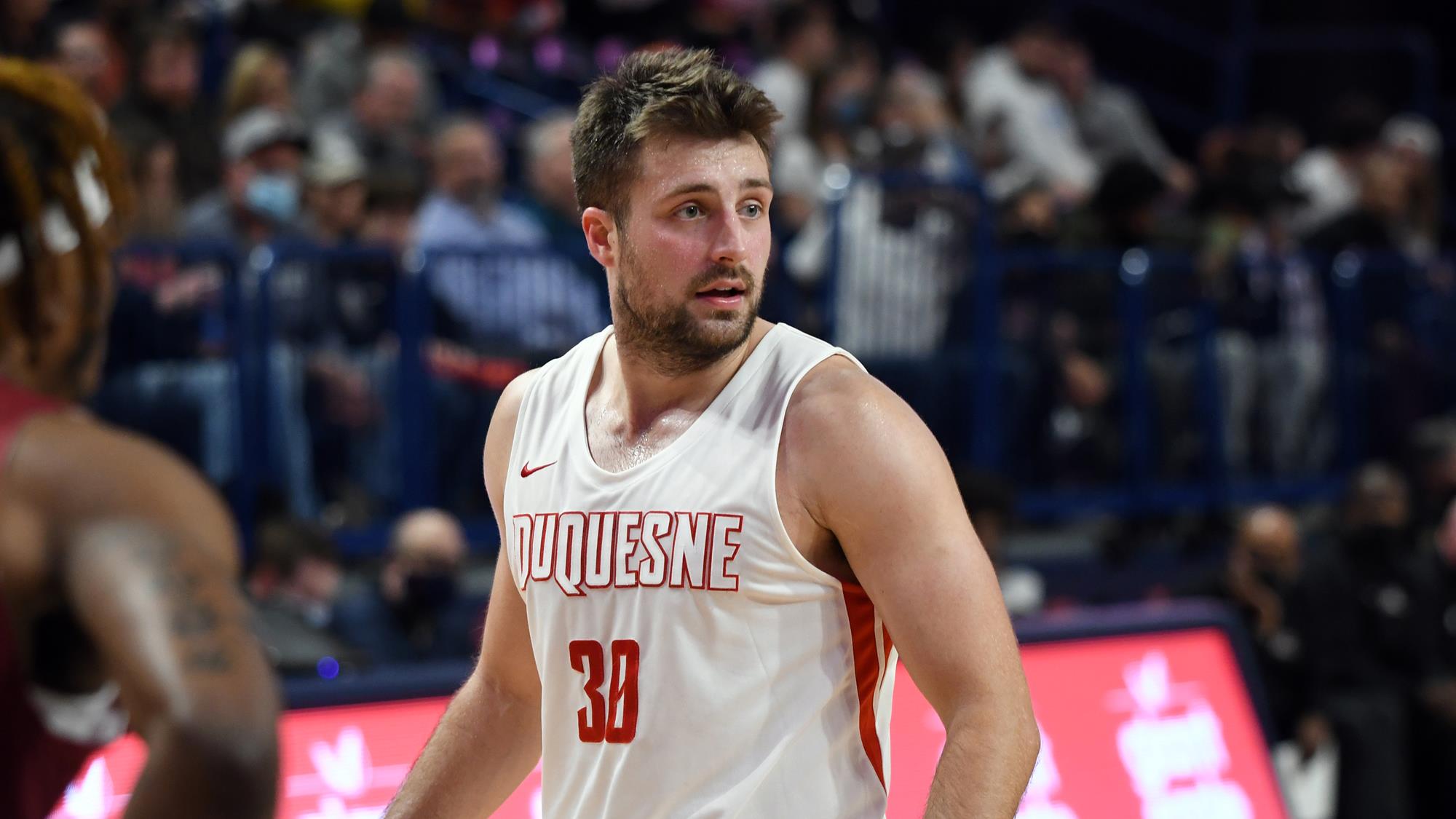 Davis Larson - Men's Basketball - Duquesne University Athletics