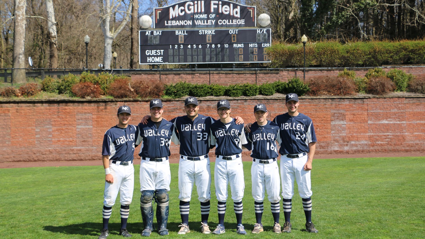 Baseball Splits with Pride - Lebanon Valley College Athletics