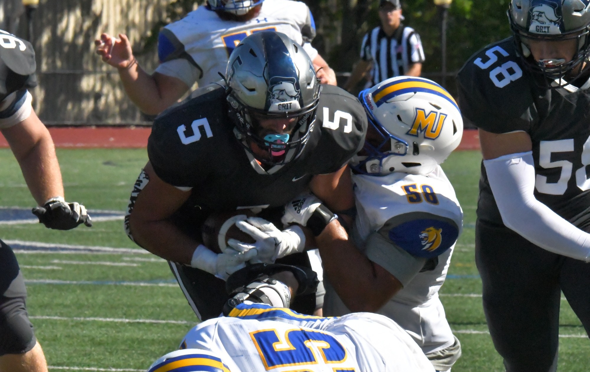 Dutchmen Defense Dominates in Win - Lebanon Valley College Athletics