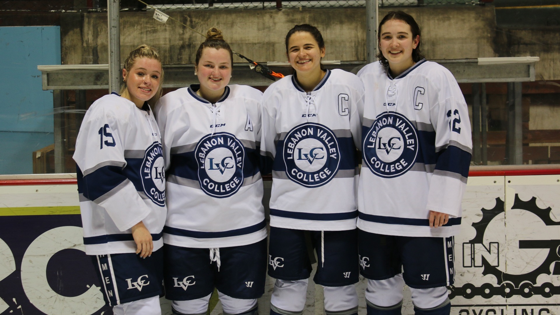 Dutchmen Women’s Ice Hockey Places 12 on 2023-24 UCHC All-Academic Team ...