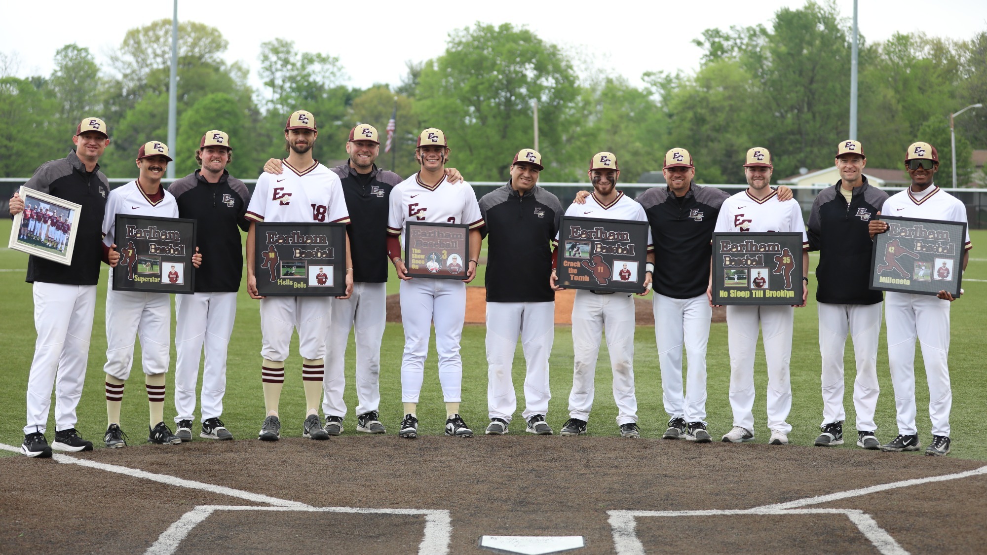 Baseball sweeps No.22 Transylvania on Senior Day - Earlham College
