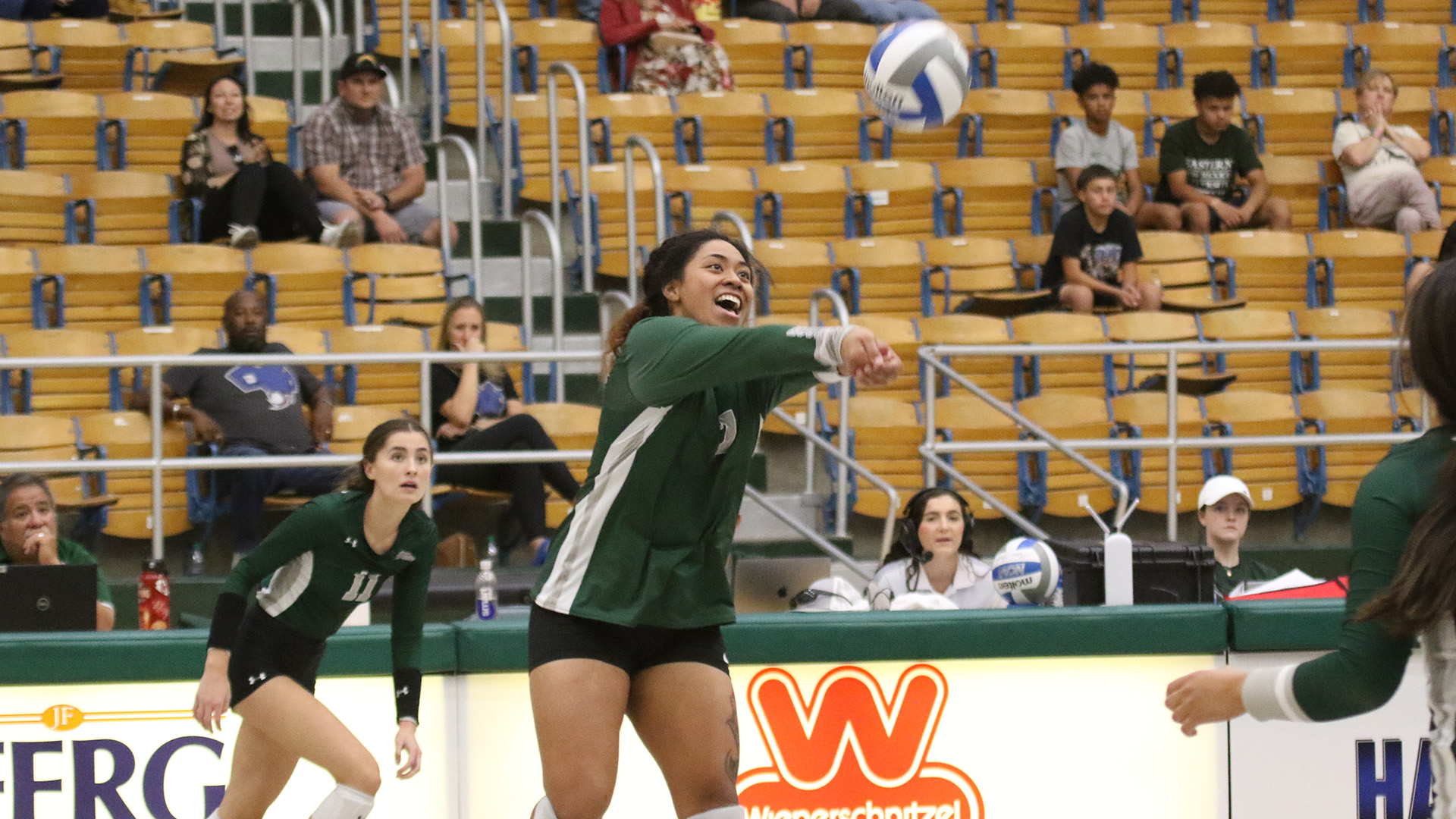 Adriana Puni - 2022 - Women's Volleyball - Eastern New Mexico ...