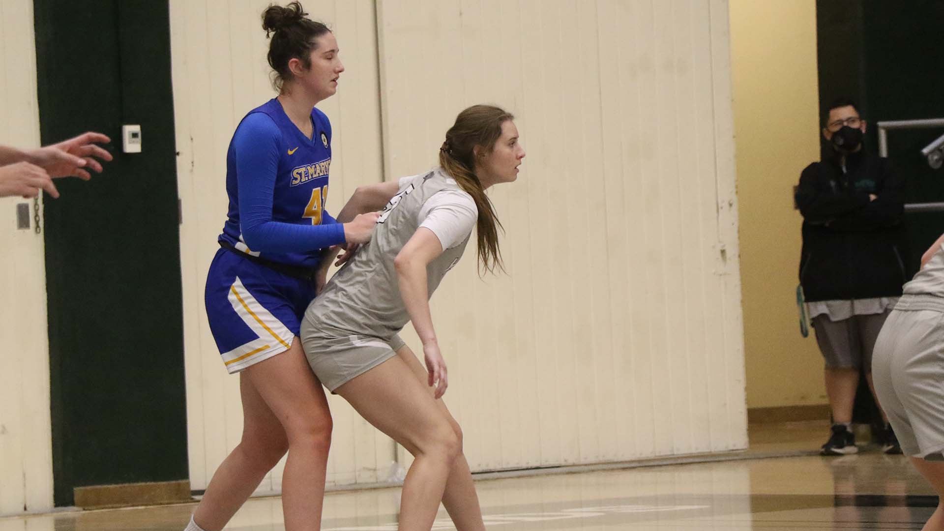 Hanna Nussbaumer - 2021-22 - Women's Basketball - Eastern New Mexico ...