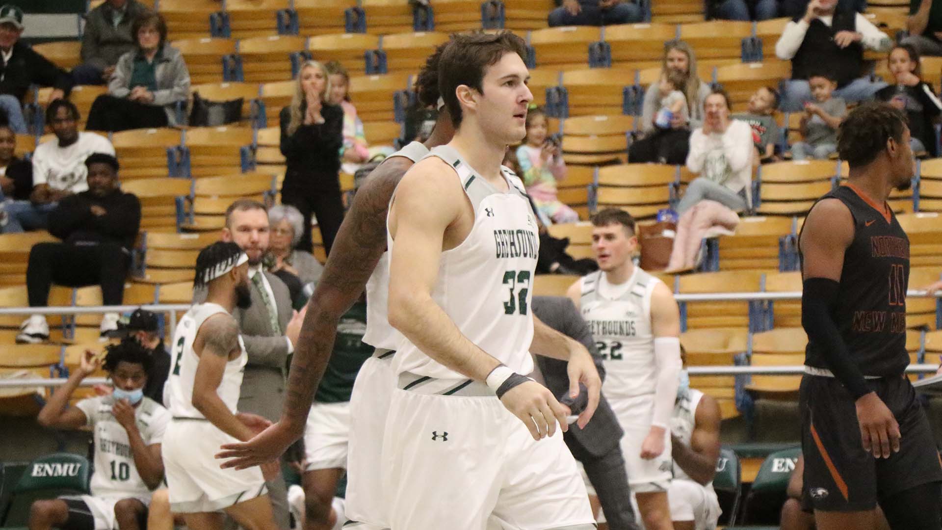 Jared Perry - 2021-22 - Men's Basketball - Eastern New Mexico ...