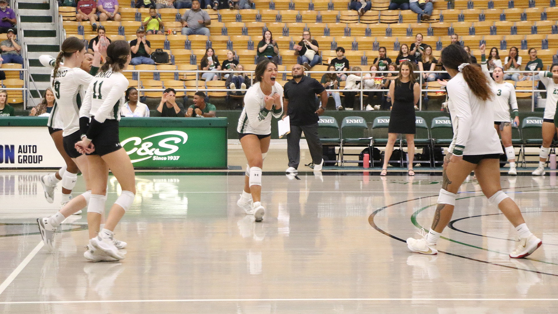 Jaylynn Nihipali - 2022 - Women's Volleyball - Eastern New Mexico ...