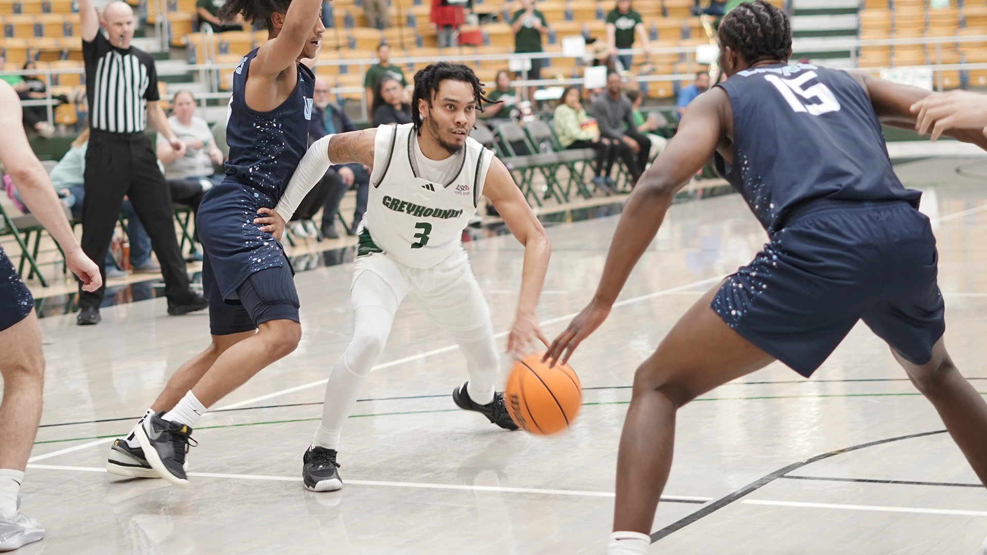 Lyron Bennett - 2023-24 - Men's Basketball - Eastern New Mexico ...