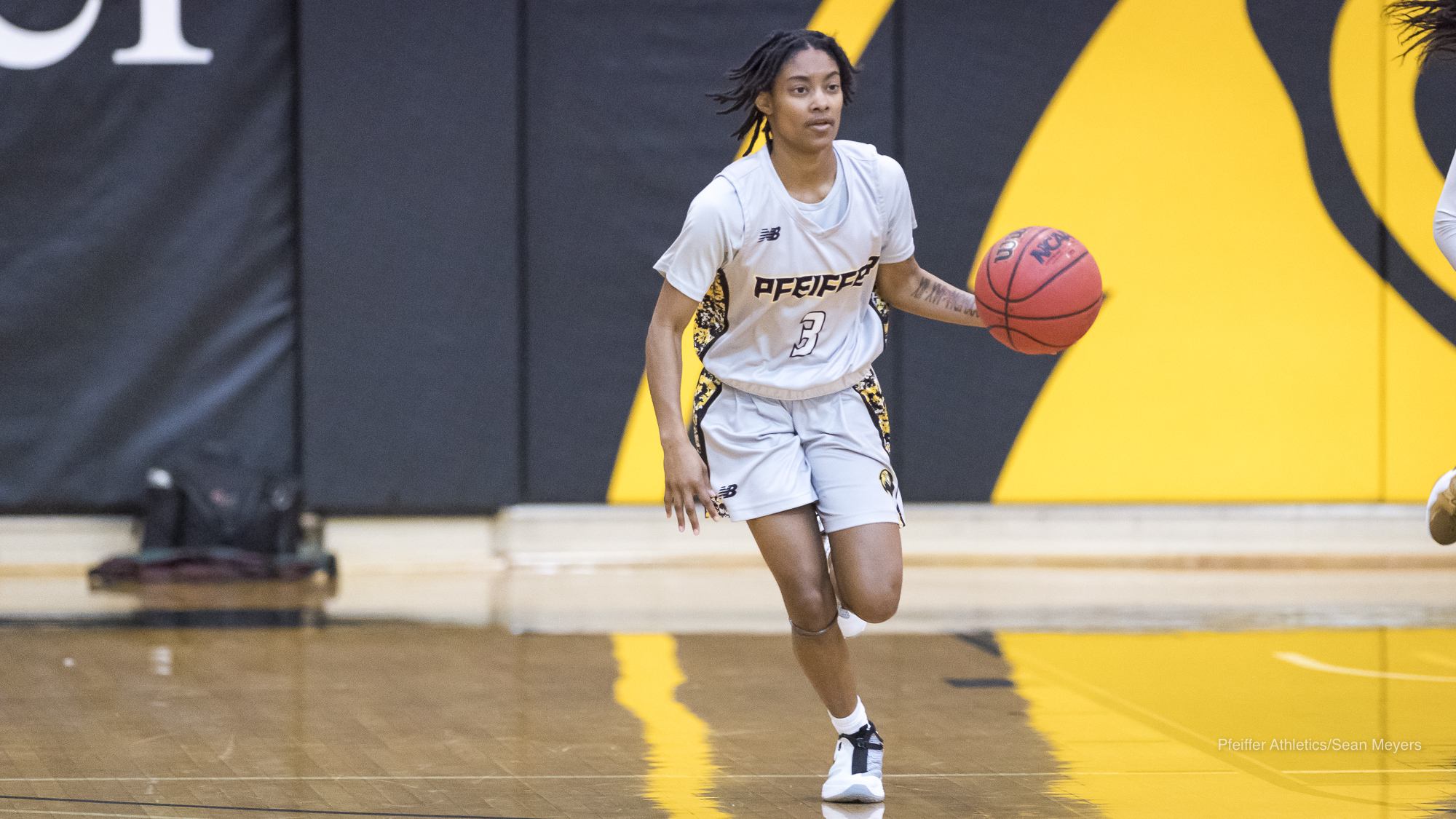 Falcon Women's Basketball Grabs Key USA South Win Over Meredith ...