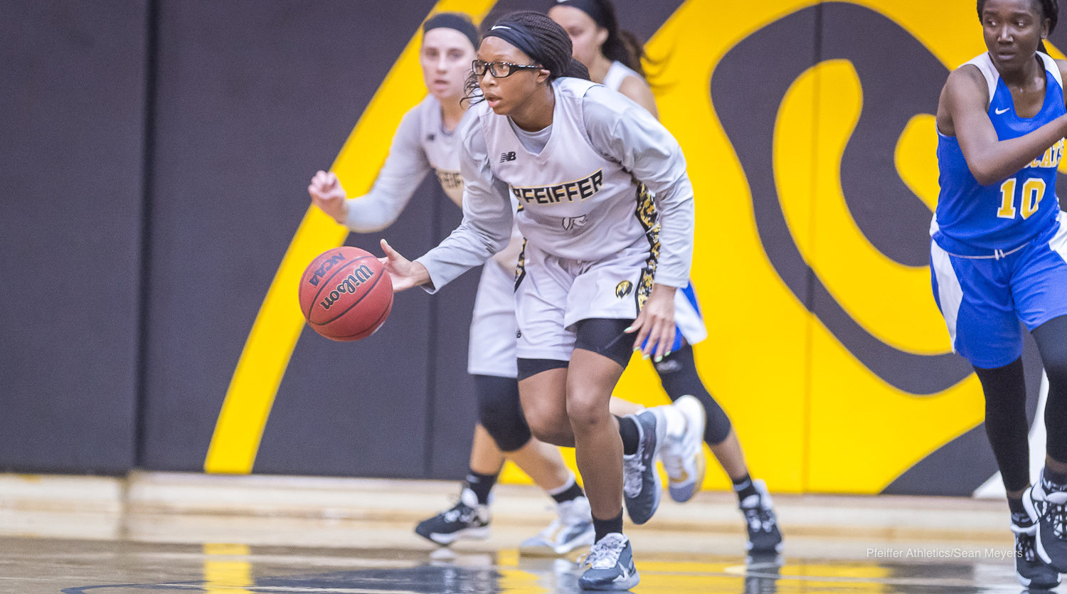 Pfeiffer Women Fall at Home to William Peace - Pfeiffer University