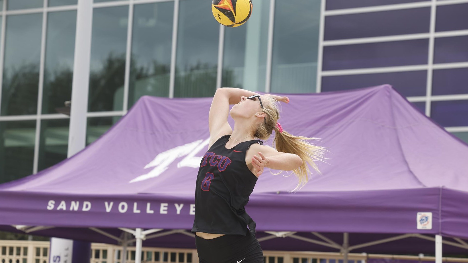 Sutton MacTavish - Women's Beach Volleyball - TCU Athletics