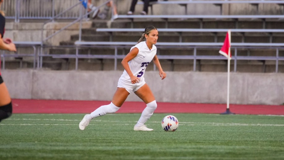 Late Tally Leads Frogs Past Cincinnati - TCU Athletics