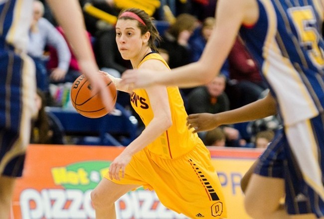 Emily Hazlett - Basketball (W) - Queen's University Athletics