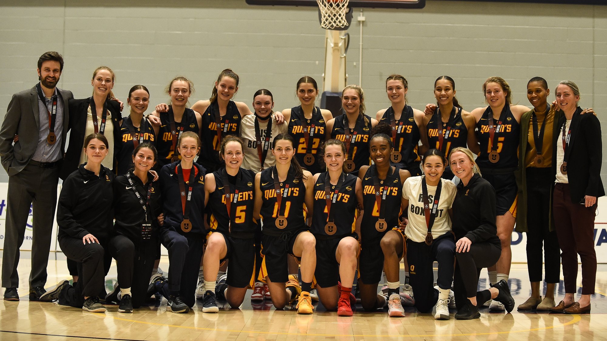 Gaels defeat Brock Badgers to win U SPORTS Bronze Medal on home court ...
