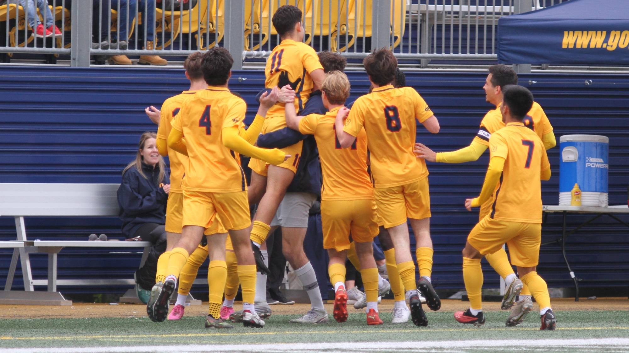 Two late goals lead Gaels past Trent Excalibur for fifth straight win ...
