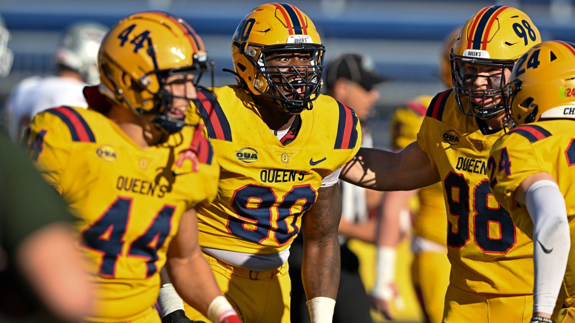 Queen's Football edge Ottawa to advance to OUA semifinals - Queen's ...