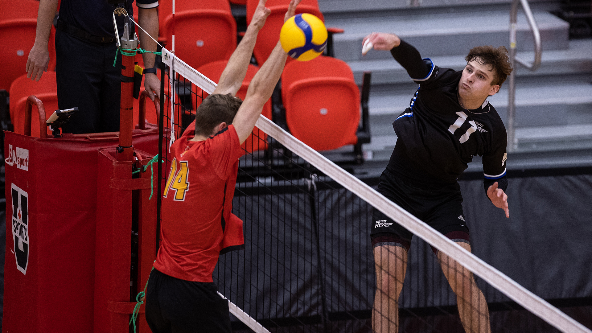 Petryk, men's volleyball stomp Dinos in straight sets - University of ...