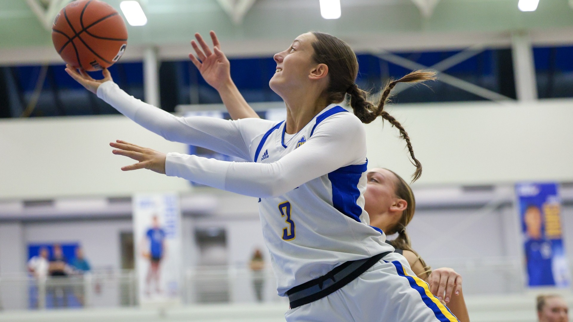 Women's basketball opens season with record-breaking win - University ...